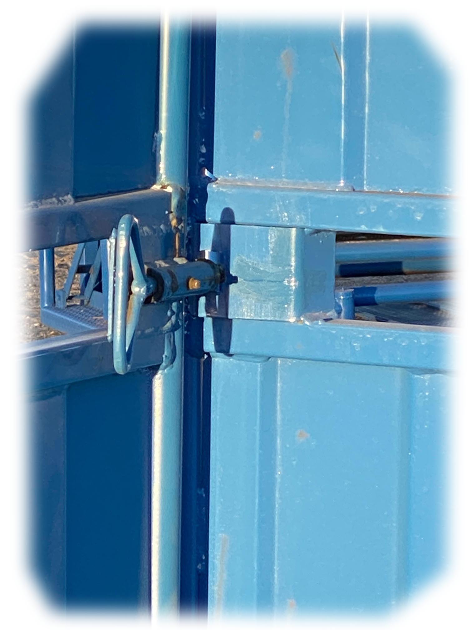 Flying A Manual & Hydrualic Squeeze Chutes